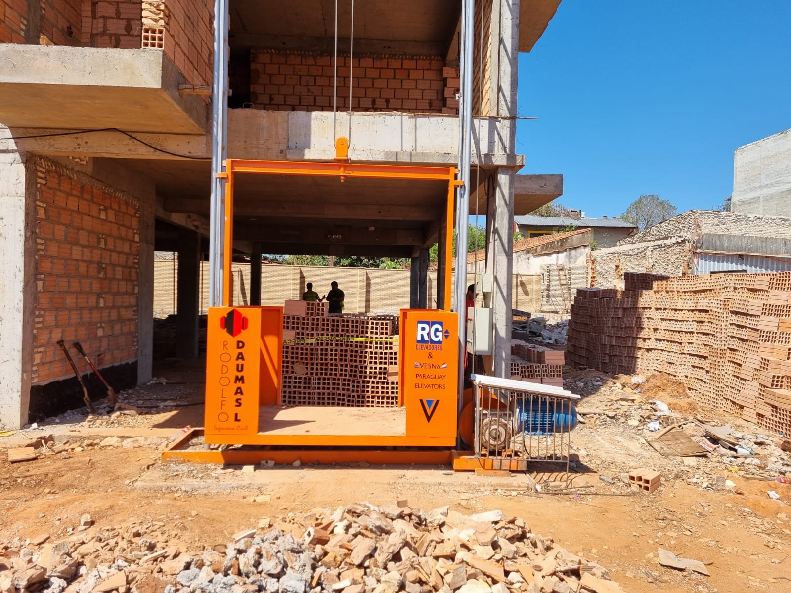 RG ELEVADORES & VESNA PARAGUAY ELEVATORS /Empresa joven de alto vuelo ...