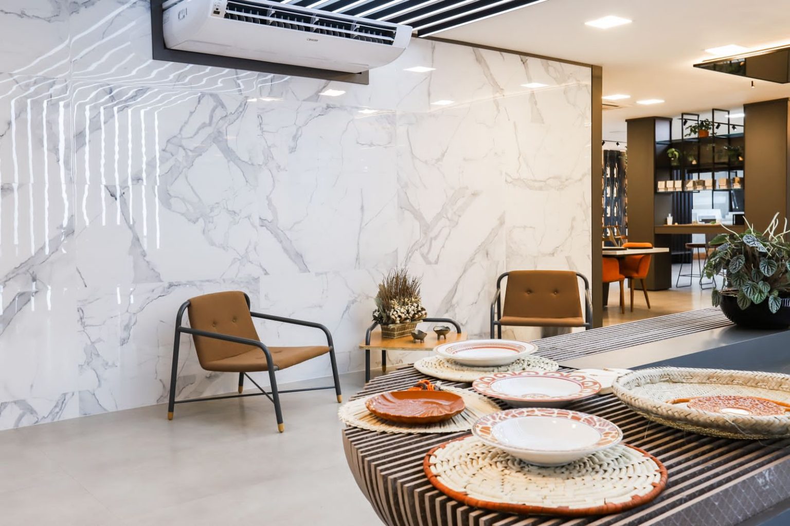 ELIZABETH REVESTIMENTOS /Marca de porcelanatos número uno en Paraguay ...